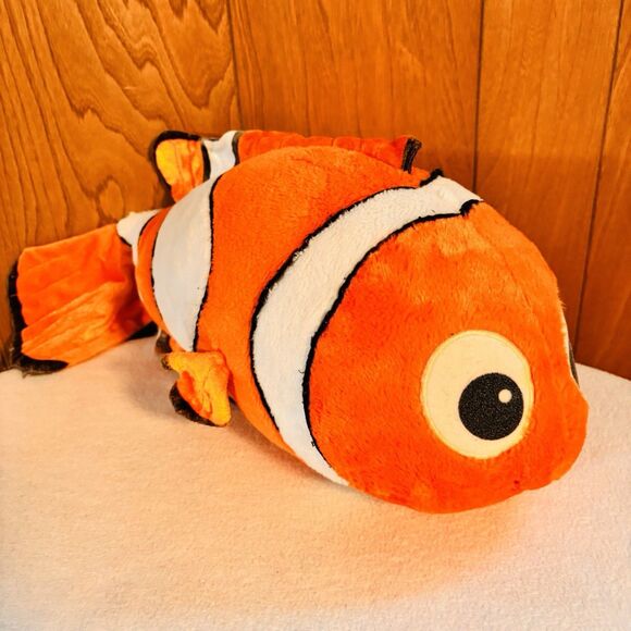 Disney | Toys | Disney Store Nemo From The Movie Finding Nemo Stuffed ...